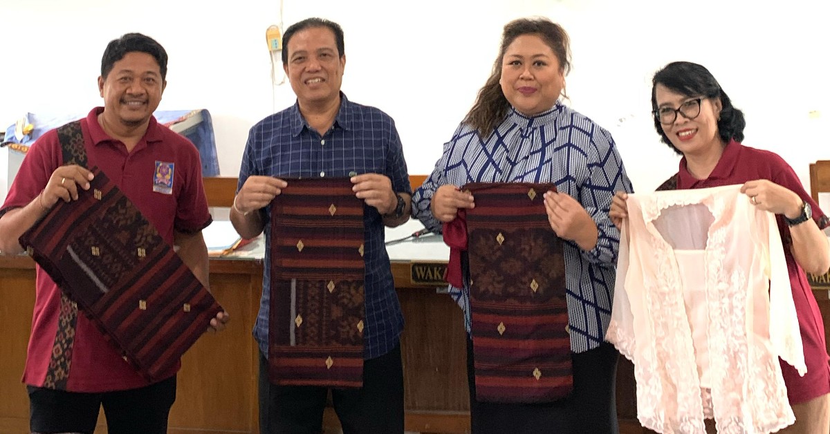 Kado Istimewa HUT Ke-65 SMANSA, IKASMANSA Beri Apresiasi untuk Guru dan ...